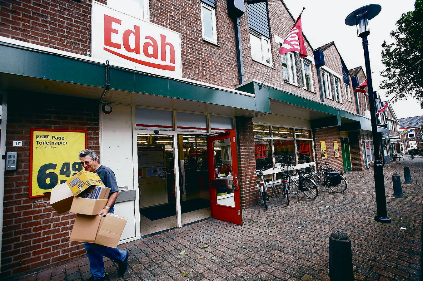 Deze kledingzaken verdwenen al uit de Brabantse winkelstraat, nu staan ...