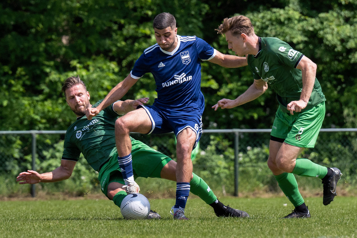 Capelle met lege handen, periode SC Feyenoord en DCV kampioen: lees ...