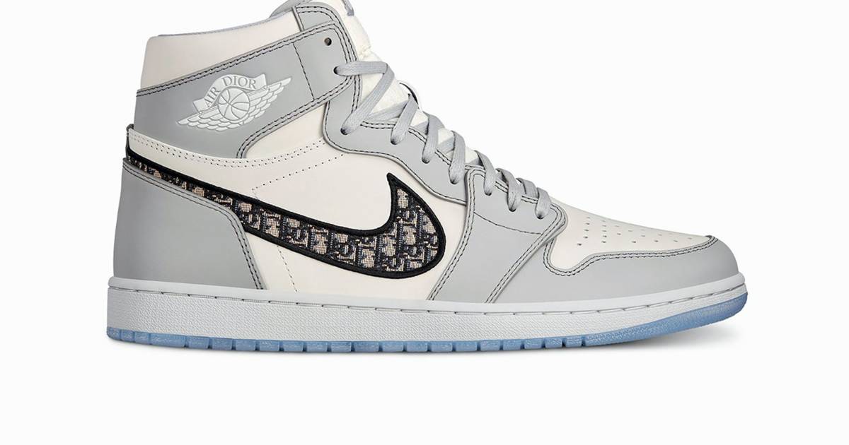 Les baskets issues de la collaboration entre Dior et Nike sont enfin ...