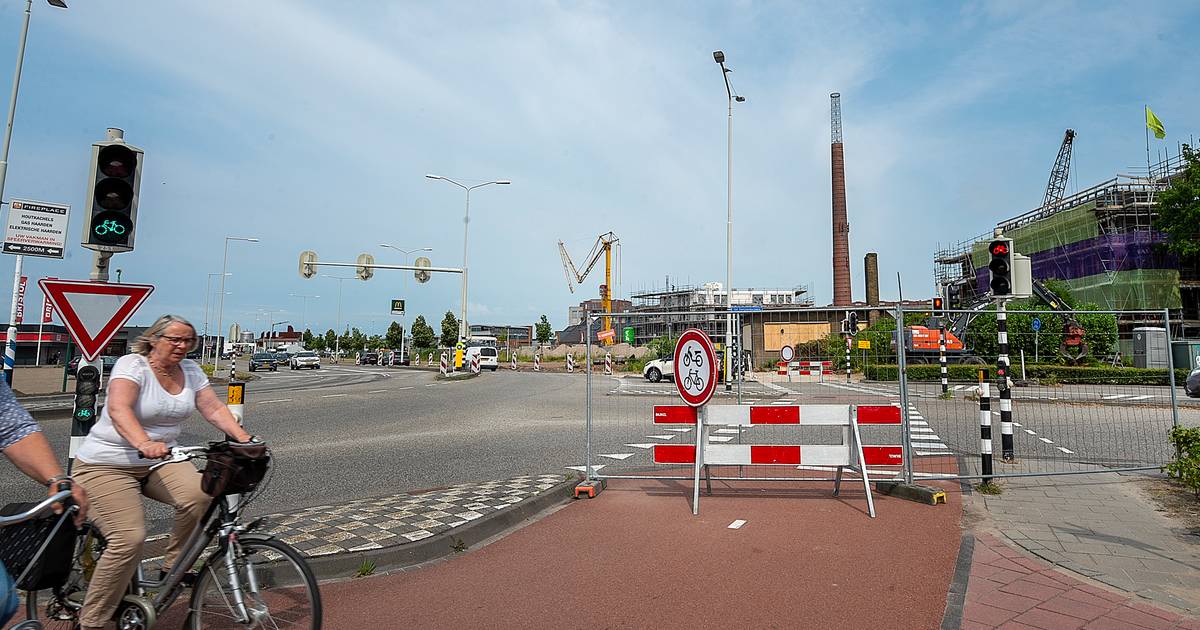 Vreemde kronkel in Van Konijnenburgweg eind van de maand verleden tijd ...