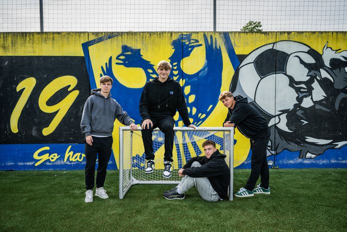 Supporterclub Victoria zoekt nieuwe Mister STVV | Sint-Truiden | hln.be