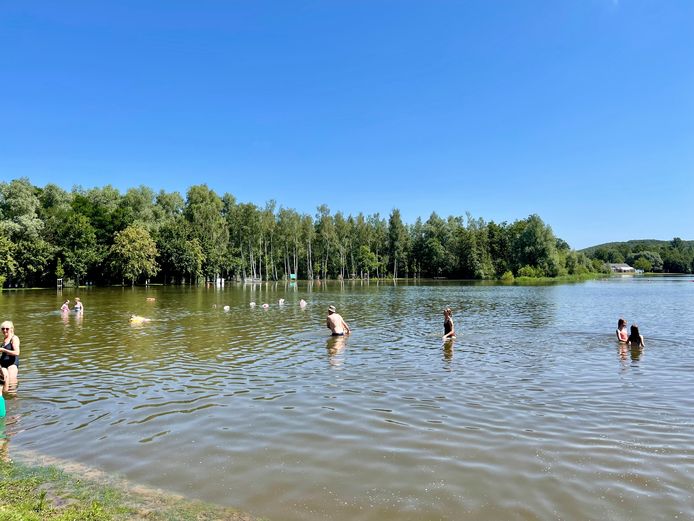 FOTOREPO: De Plas in Rotselaar wordt verboden terrein door ...