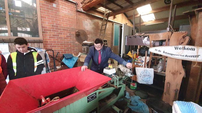 Blikkendirecteur Thijs Brosens schenkt 1.000 euro aan Stichting De ...