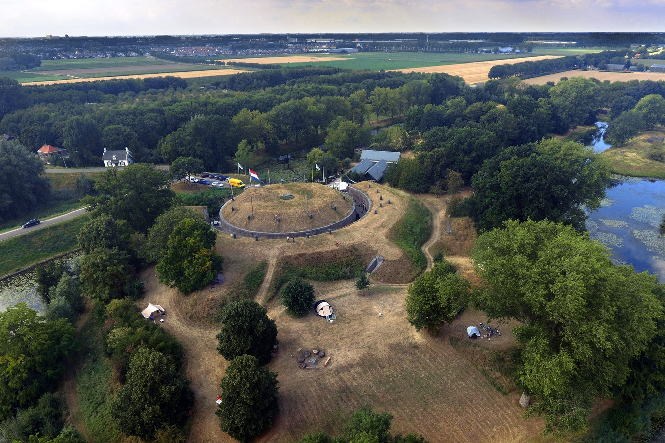 Bij Fort Vuren vind je koelte, bescherming én prachtige uitzichten ...