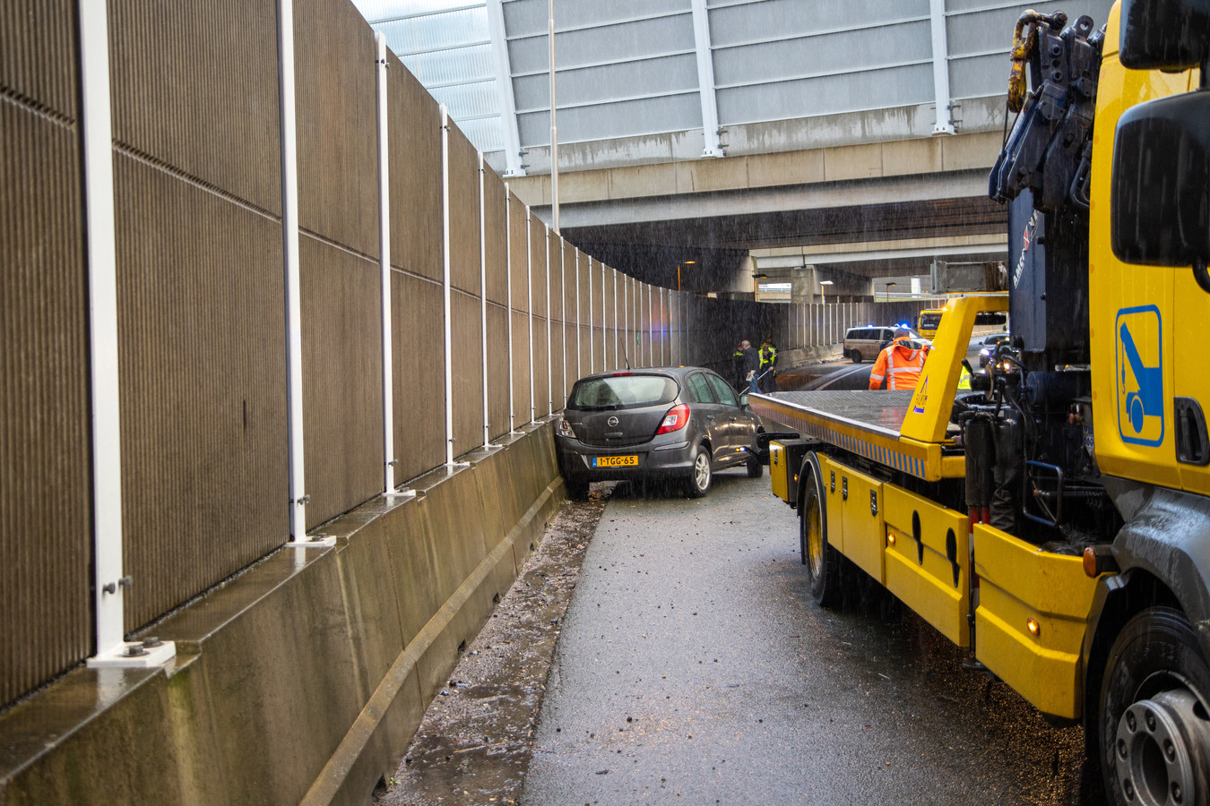 Waarschuwing: in een bocht van deze snelweg gaat het om de haverklap ...