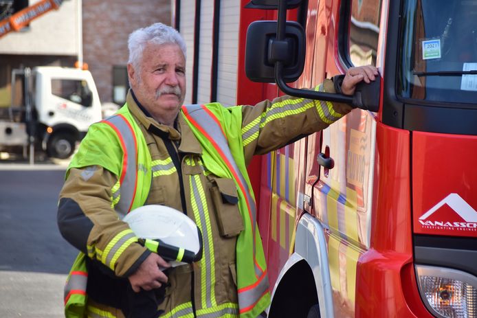 Amper jaar na zijn afscheid: erebrandweerman Bernard (70) overleden na ...