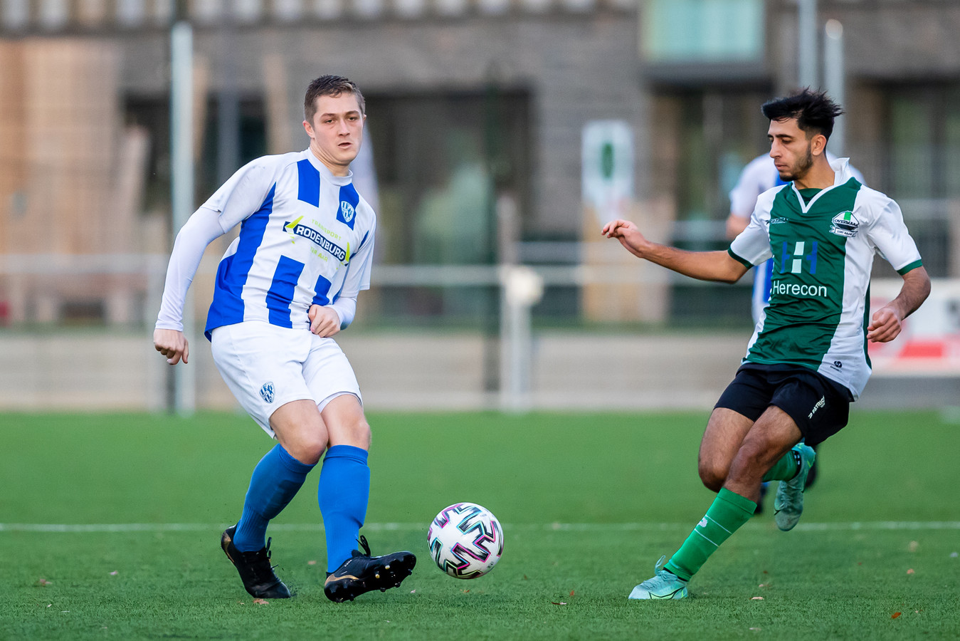 Speler scoort twee keer in minuut, 30 jaar oude truc werkt nog: lees ...