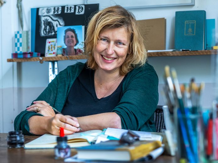 Toen schrijfster Annet Schaap doorbrak met Lampje, werd haar zus ...