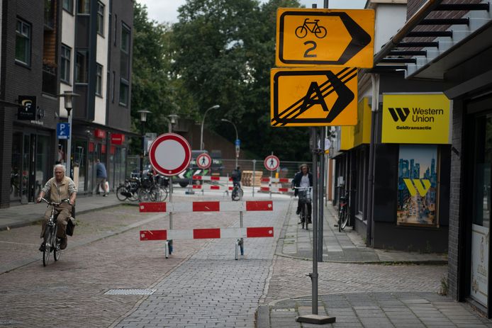 Maanden ongemak, maar winkels Boxbergerweg Deventer houden volle ...