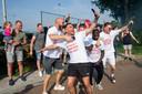 Batenburg viert feest: voor het eerst in 43 (!) jaar is voetbalclub Batavia kampioen | Foto ...