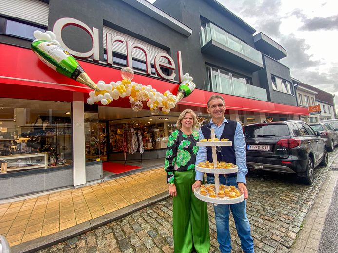 Van Keukenpaleis tot Arnel: Liedekerkse speciaalzaak viert honderdste verjaardag | Liedekerke ...