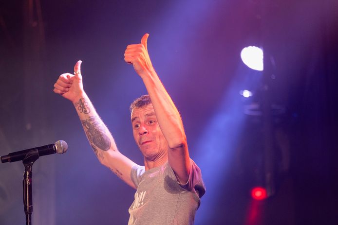 Duizend feestvierders uit de bol tijdens Rood Seniorenfeest | Mechelen ...