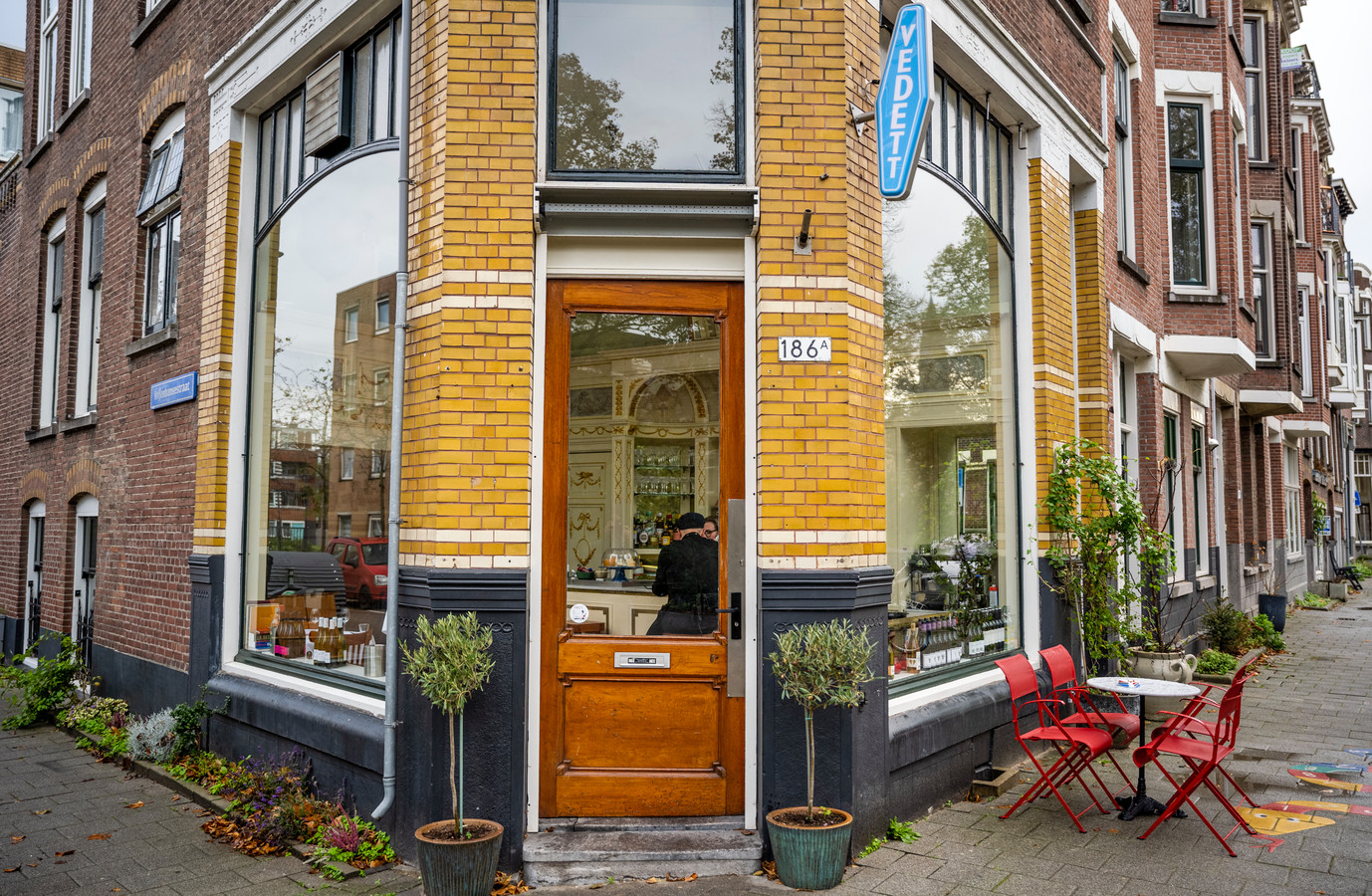 Bij Café Pompette is de stijl verre van rauw, gelukkig detoneert de ...