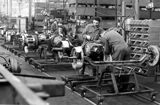 DAF Trucks, het failliete bedrijf dat één van de grootste werkgevers in ...