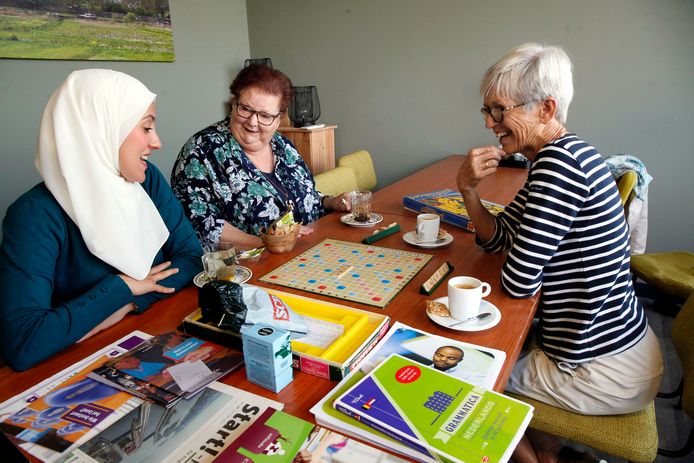 Spelletjes spelend Nederlands onder de knie krijgen: ‘Ik schaamde me ...
