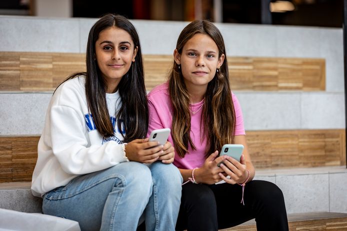 Deze school in Twente verbiedt mobiele telefoon in pauze: ‘Ruzie in ...
