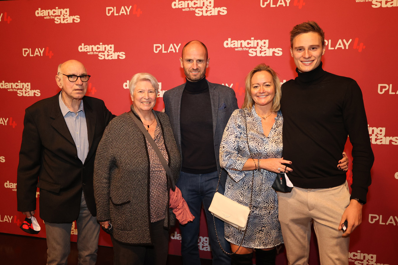 IN BEELD. Anke De Ridder showt haar nieuwe vriendin tijdens ‘Dancing ...