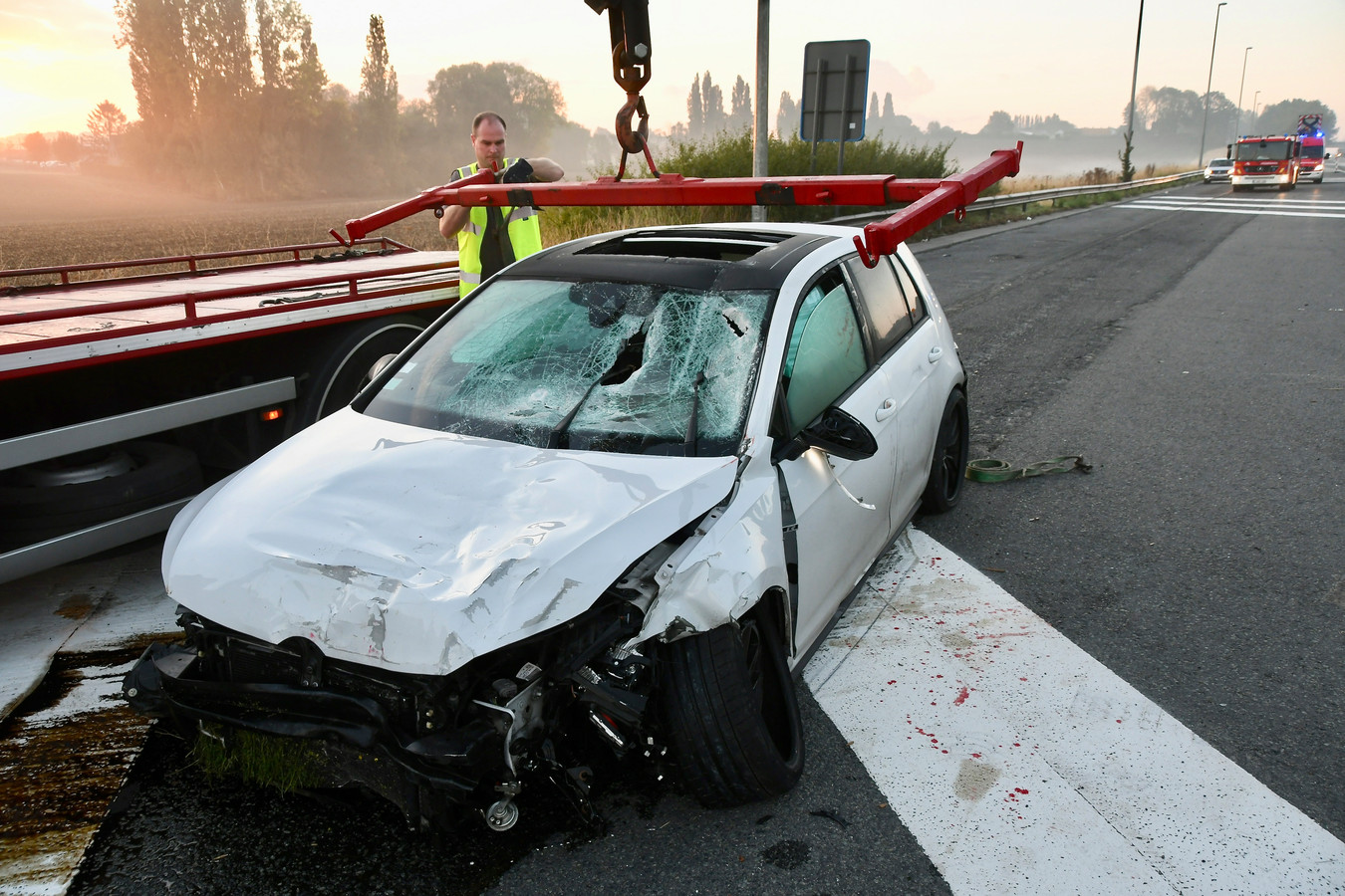 Fransman rijdt op N58 tegen signalisatie die ongevallen moet vermijden ...