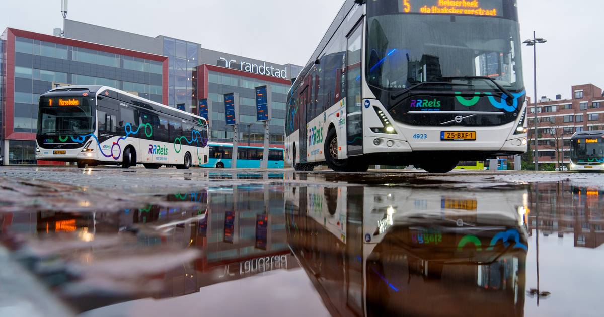 Gratis OV-dagkaart voor maar een paar Enschedese minima: ‘Dat wordt een fiasco’ | Enschede ...