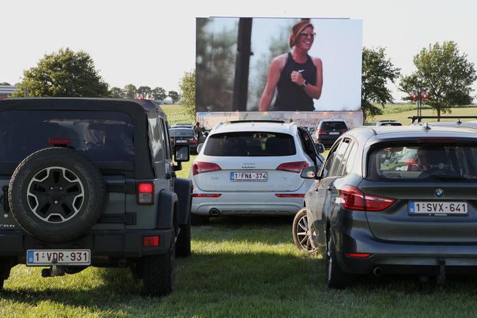 Een filmpje vanuit de auto? Gooikenshoeve organiseert drive-in bioscoop ...