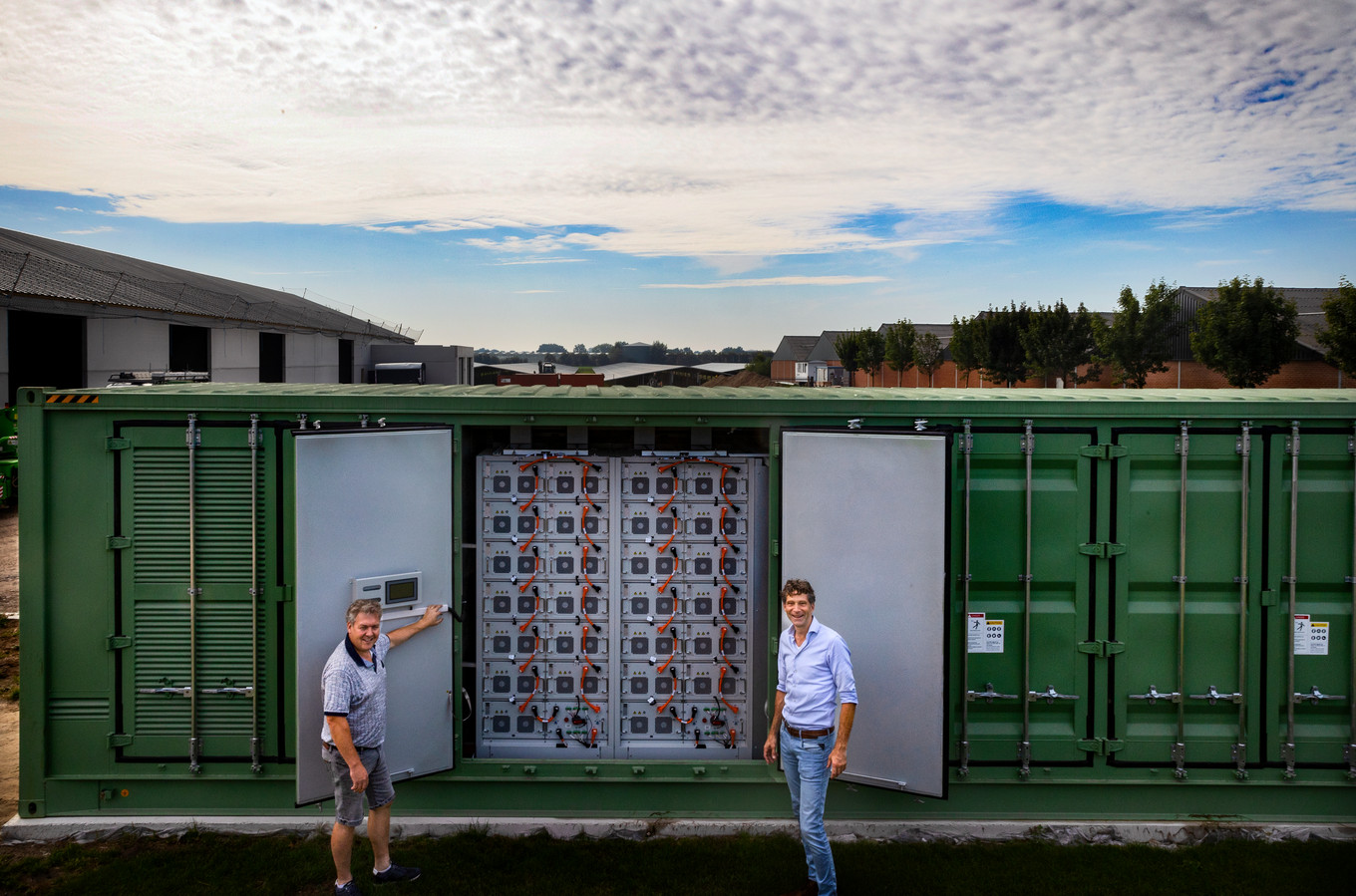 Mega-batterijopslag legt pluimveehouder geen windeieren: ‘Je verdient ...