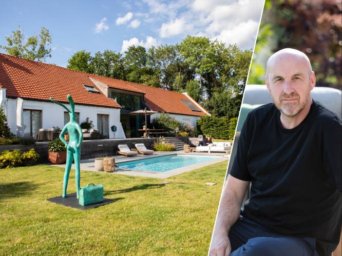 BINNENKIJKER. Ronny (40) woont in een voormalige kapel: "Waar vroeger ...