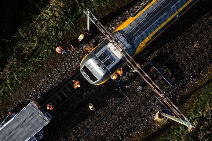 ProRail: Ontsporing bij Weert kwam door aanrijding met spoorstaaf ...