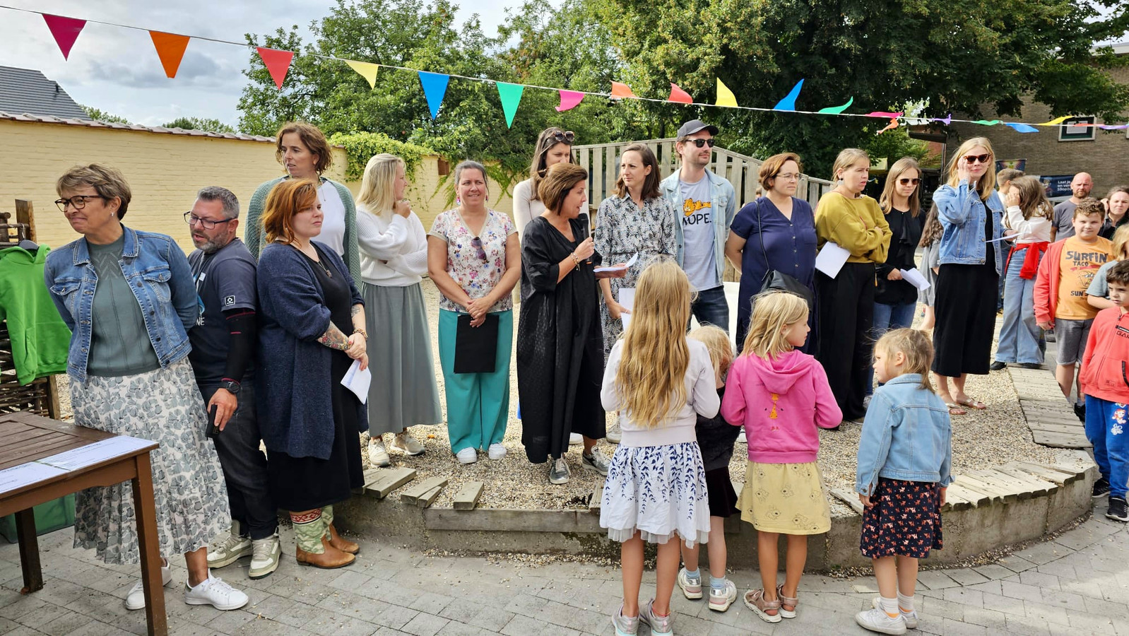 Basisschool laat leerlingen nog voor de eerste schooldag het ijs breken ...