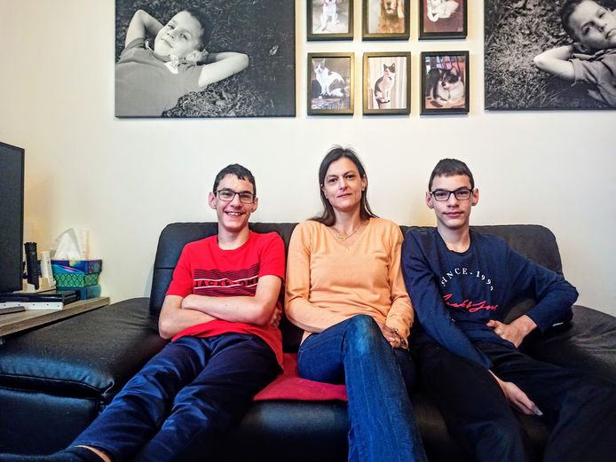 Kelly verkiest bucketlist van haar ongeneeslijk zieke zonen (15) boven ...