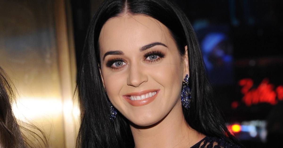 Daarom draagt Katy Perry corrigerend ondergoed: ze is te lui om te ...