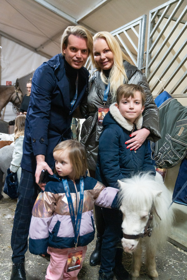 Met bekend Vlaanderen exclusief in stallen van wereldberoemd ...