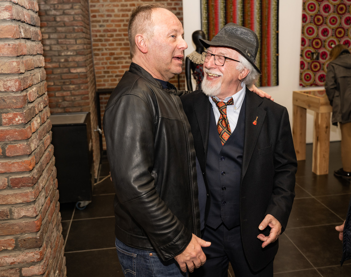 IN BEELD. Warm weerzien onder muzikanten op boekvoorstelling Jean ...