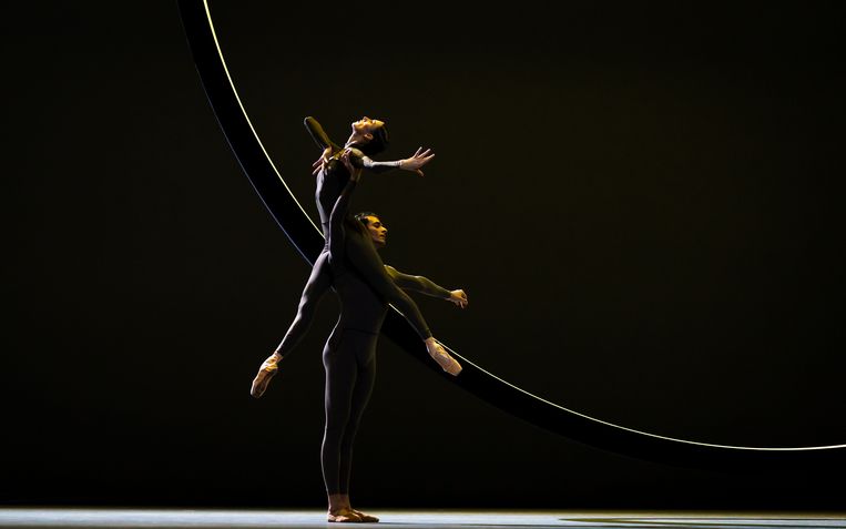 David Dawson lets Dutch National Ballet move gently to melancholy music ...