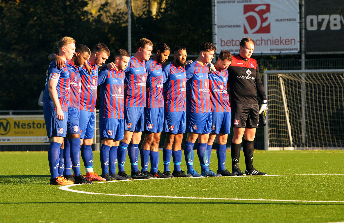 Ook SC Emma staat stil bij overlijden clubicoon: ‘Van alle broers Van ...