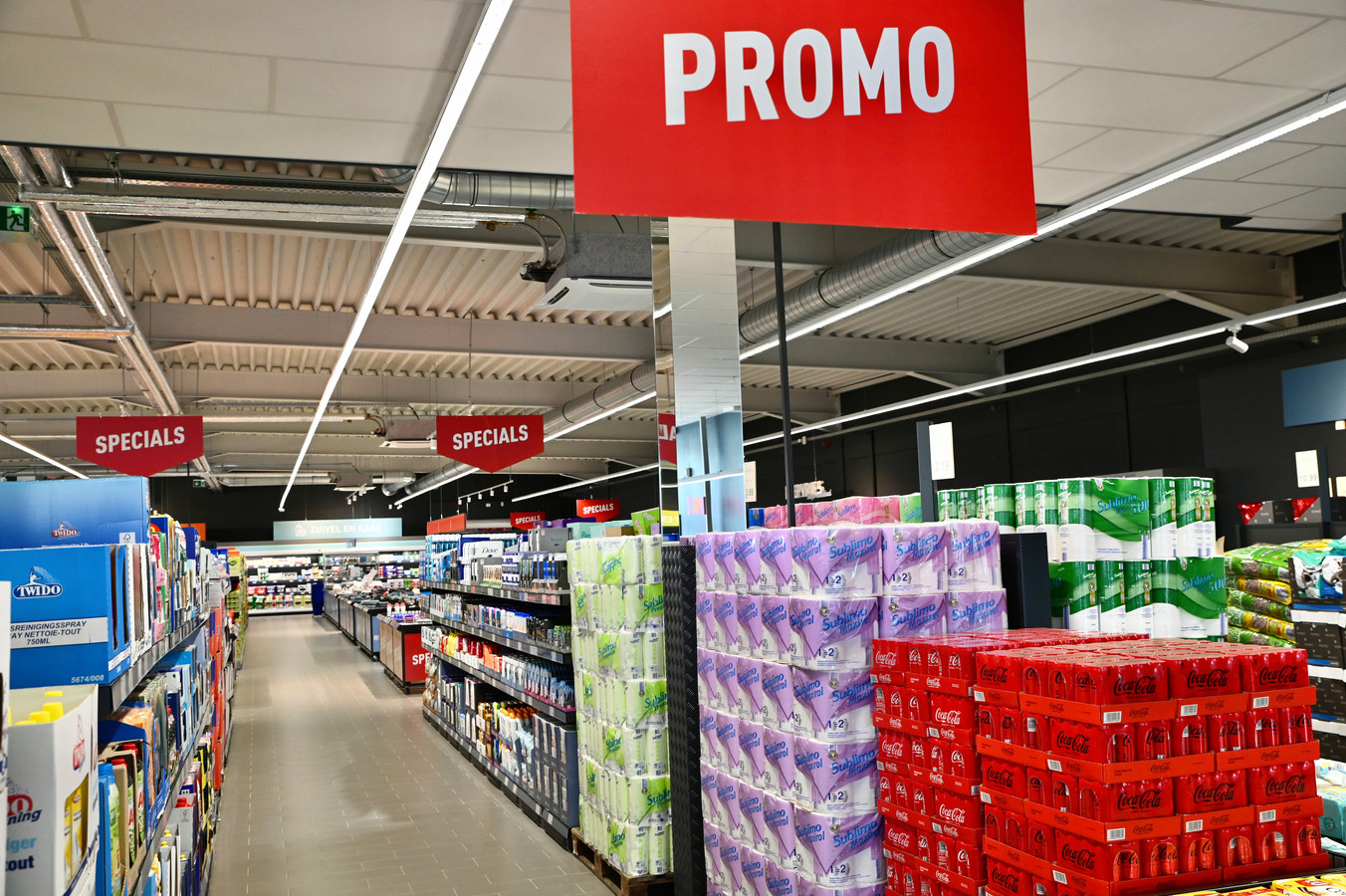 Aldi na zes maanden renovatiewerken terug open: “Groter, nieuwer en meer duurzame winkel” | Foto ...