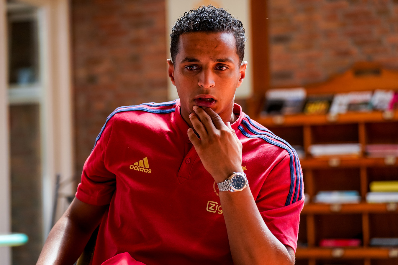 Mo Ihattaren traint weer bij Juventus, maar club zit met de voetballer ... Mo Ihattaren traint weer bij Juventus, maar club zit met de voetballer ...