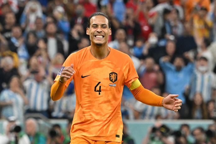 Virgil van Dijk mist eerste penalty: ‘Tachtigduizend fluitende ...