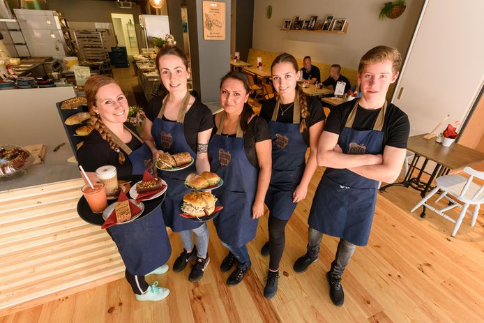 De Broodbode groeit uit de voegen: wat is het geheim? | Enschede ...