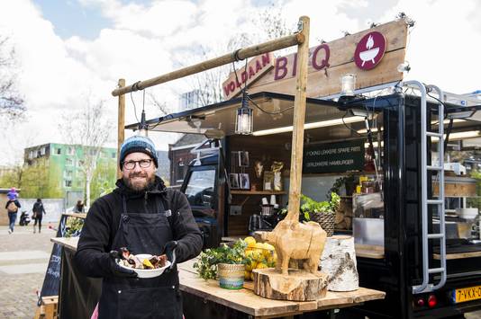De charme van eten uit een oude foodtruck | Amsterdam | AD.nl