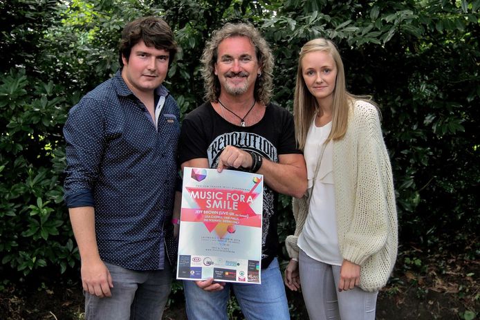 Kristof en Anke strikken zanger The Sweet voor 'Music for a Smile ...