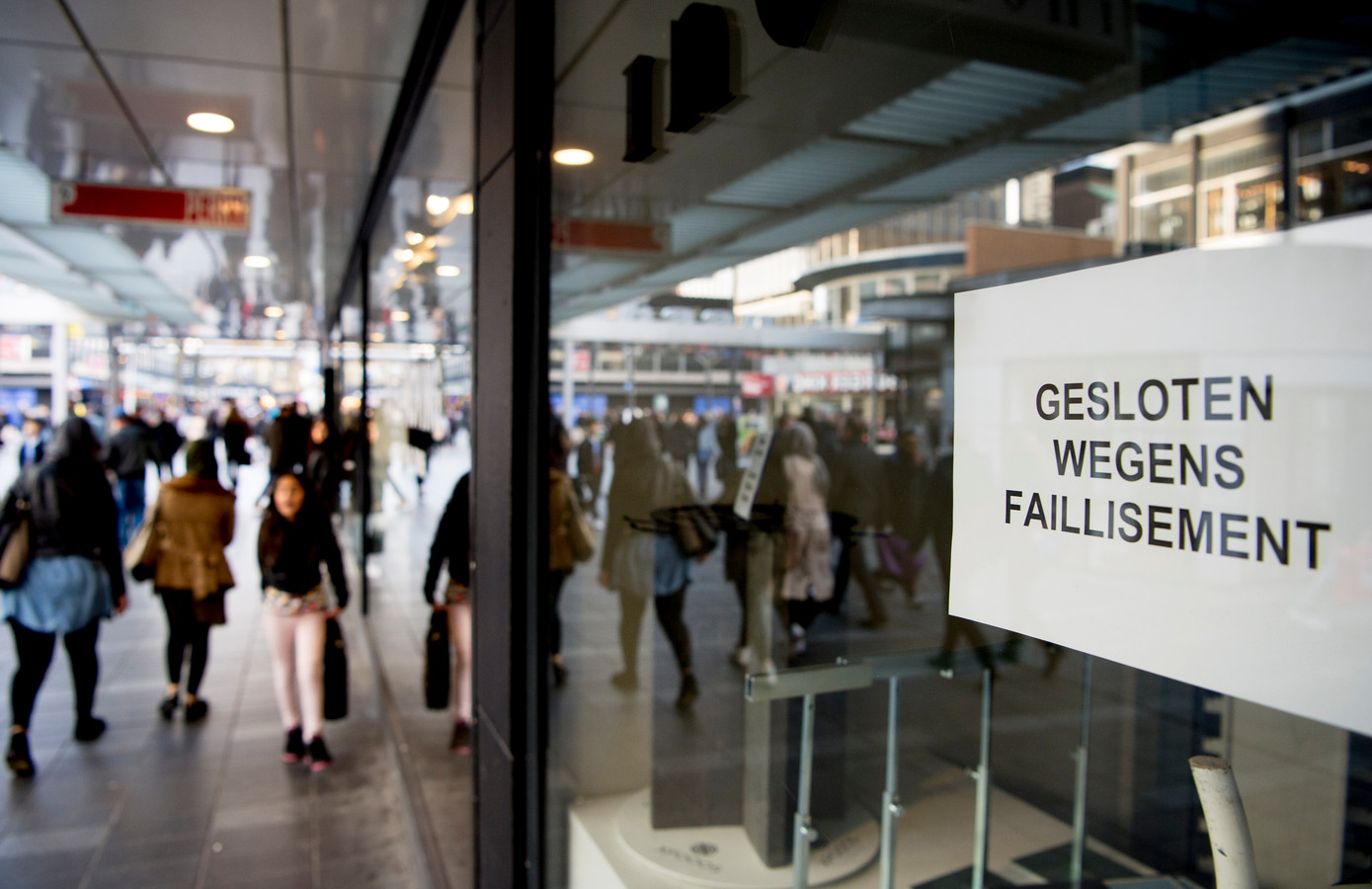 Veel failliete bedrijven ontvingen eind 2021 nog coronasteun | Foto ...