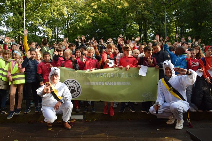 De Bende van Beersel strijdt opnieuw voor het klimaat in de lagere ... De Bende van Beersel strijdt opnieuw voor het klimaat in de lagere ...