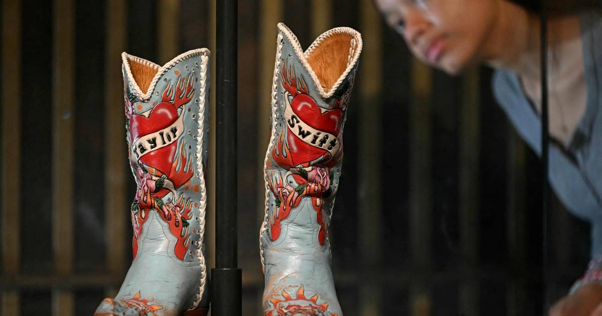 Londens museum toont persoonlijke spullen Taylor Swift in bijzondere ...