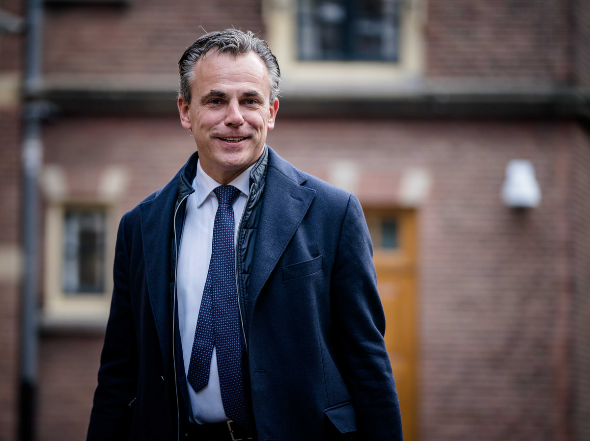 Miljarden naar nieuwe spoorlijnen, stations en wegen, maar stikstof is ...