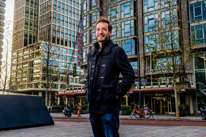 Miljoenen vrouwen hielp hij al aan de liefde, vanaf nu doet Sander ...