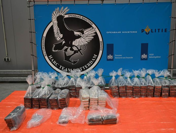 464 kilo cocaïne onderschept in Rotterdamse haven, heeft straatwaarde ...