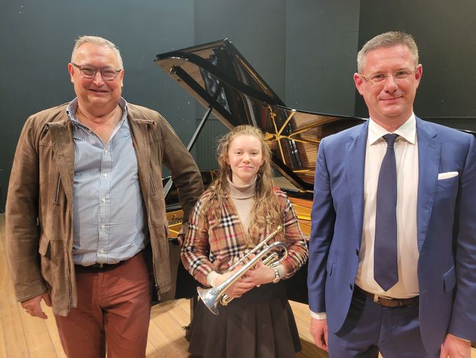 Izegemse stadsprijs Octave Sintobin gaat naar Moira Baert | Izegem | hln.be