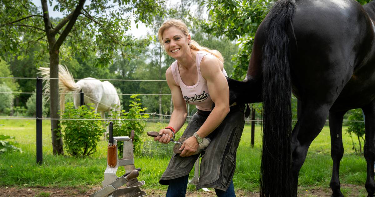 Hoefsmid Virginia van Rooij over vooroordelen: ‘Hé meid, moet jij niet ...