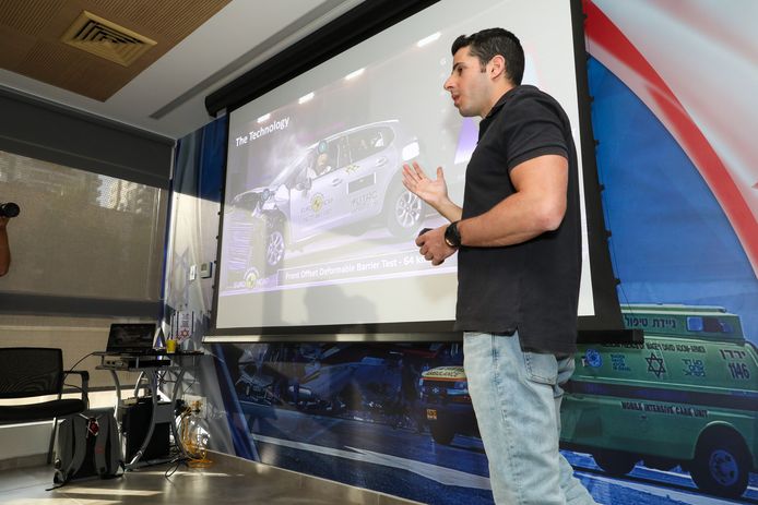 “Deze technologie kan het aantal verkeersdoden halveren” | Mobiliteit ...