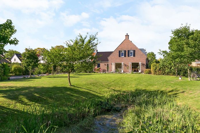 In Amsterdam koop je een rijtjeshuis voor 1,5 miljoen euro: deze ...